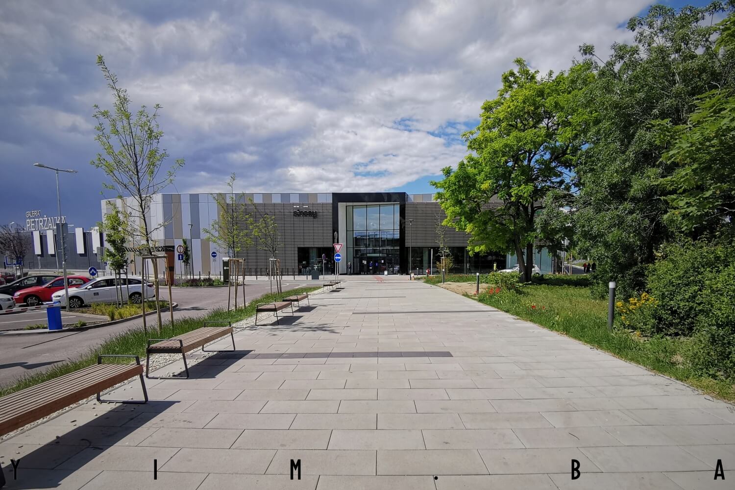 Yes In My Bratislava | OC Galéria Tesco v Petržalke je skolaudované a ...